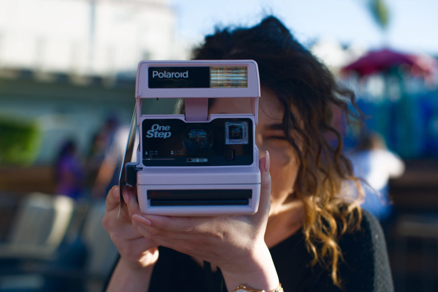 Polaroid 636 Closeup - Learn about films and the functions of the camera
