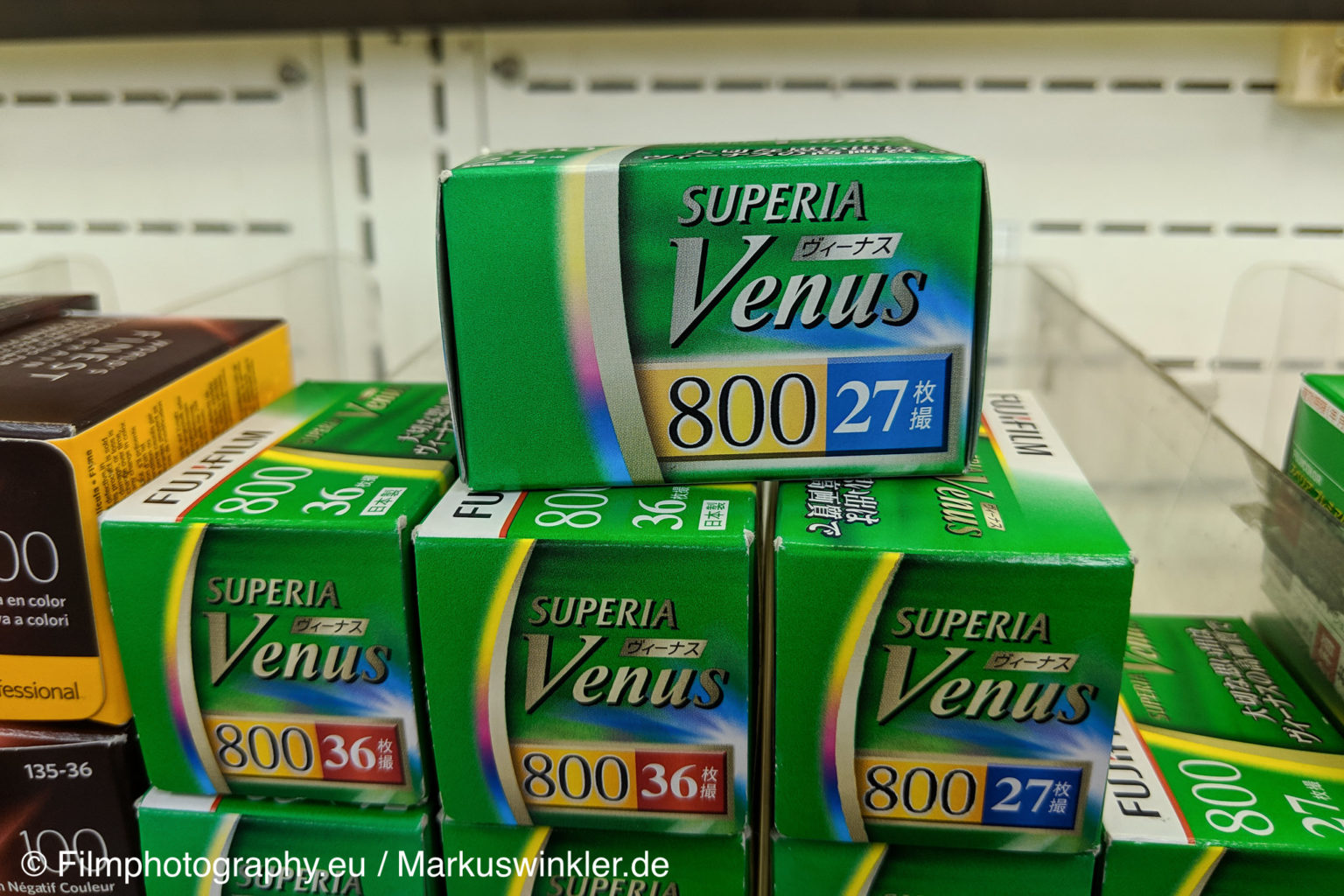 Fujifilm Superia Venus 400 - Info on the color film