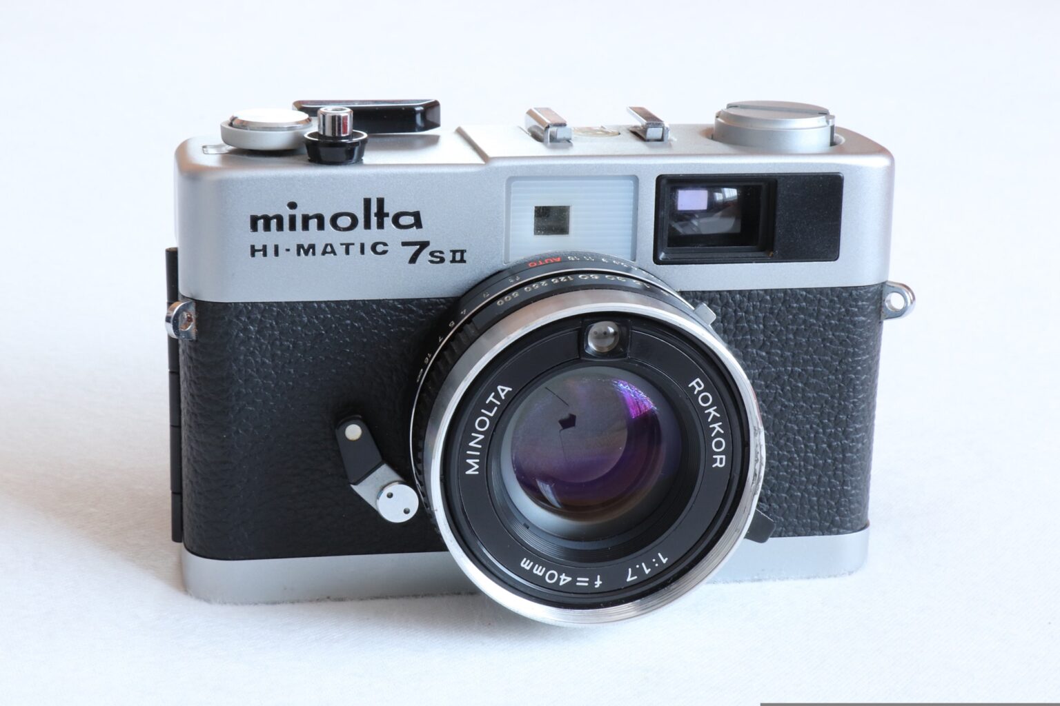 Minolta Hi-Matic 7sII - Get info on features, films & batteries