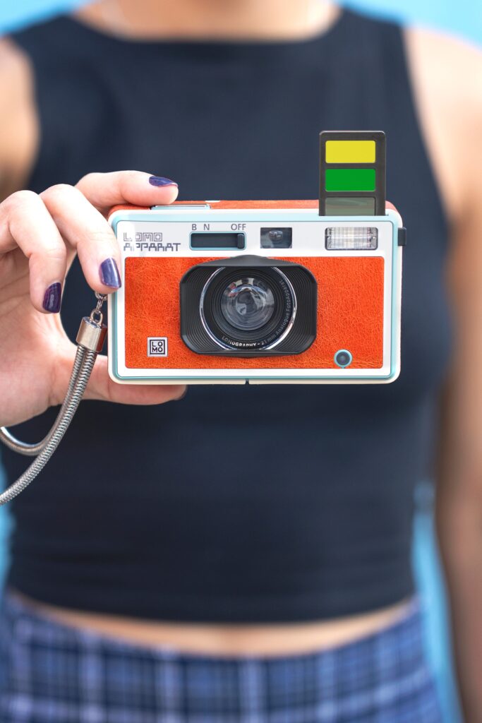 LomoApparat Bauhaus Edition - Guide for the camera