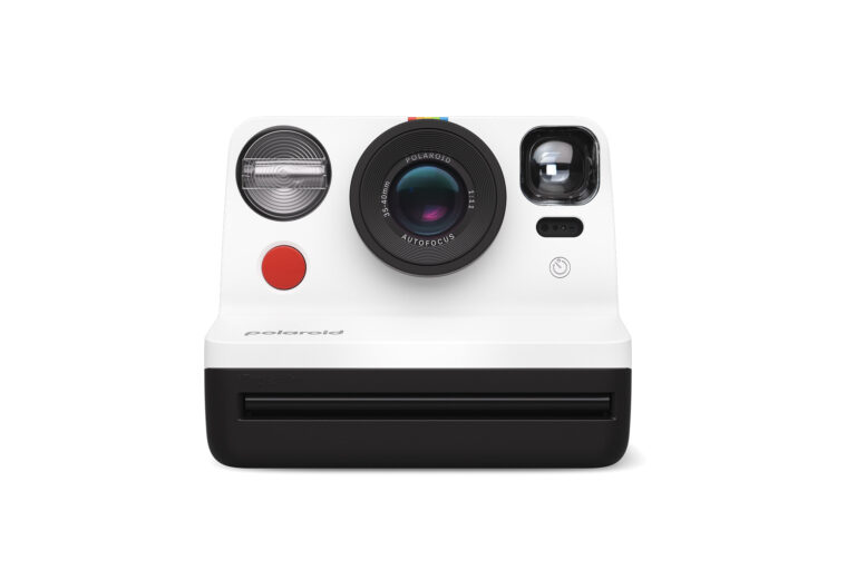 Polaroid Now Gen 3 - Features, batteries and films