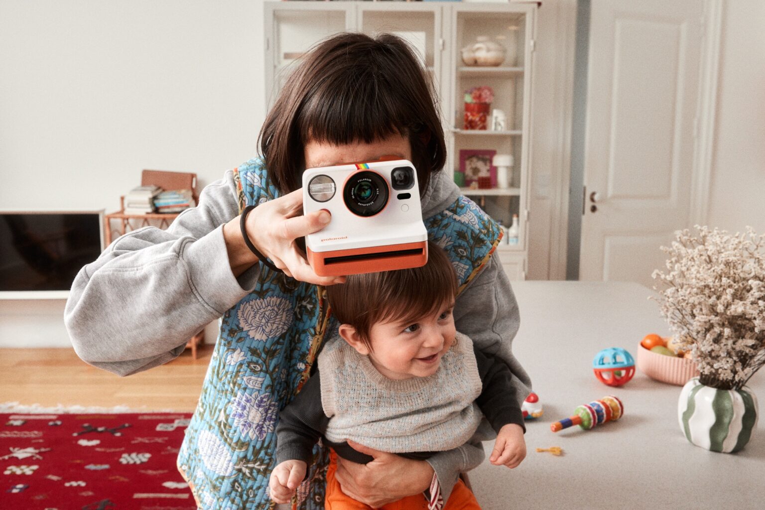 Polaroid Now Gen 3 - Features, batteries and films